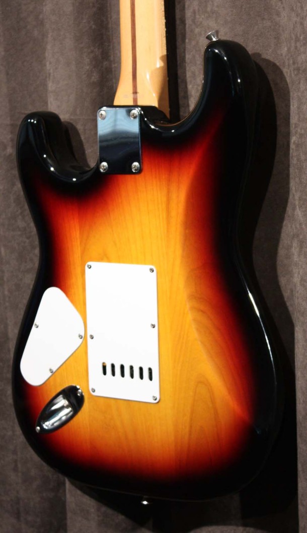 Fender Stratocaster Custom - Acoustic Music