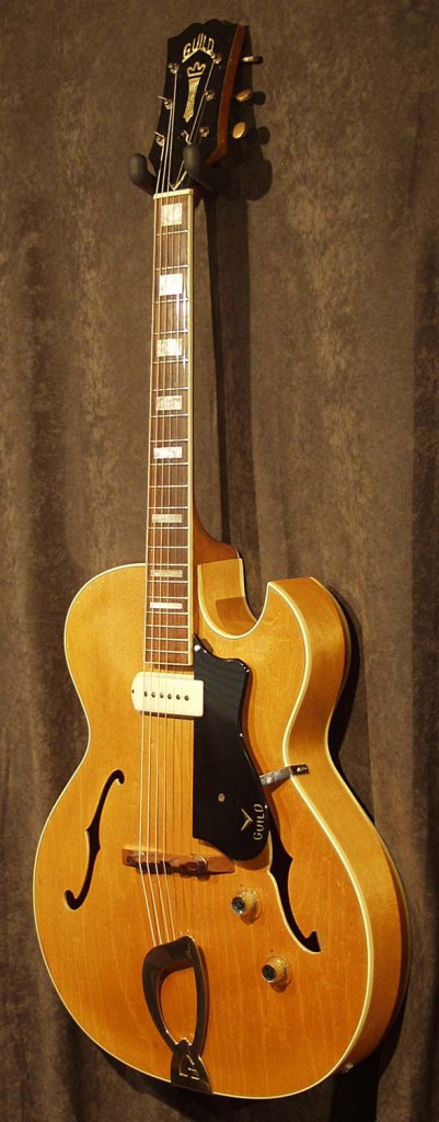 Guild CE-100 1960 - Acoustic Music