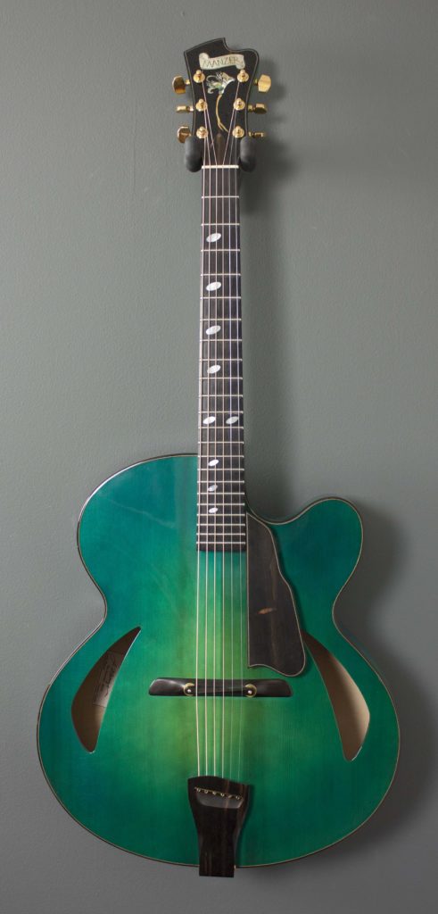 Manzer "The Absynthe" - Acoustic Music